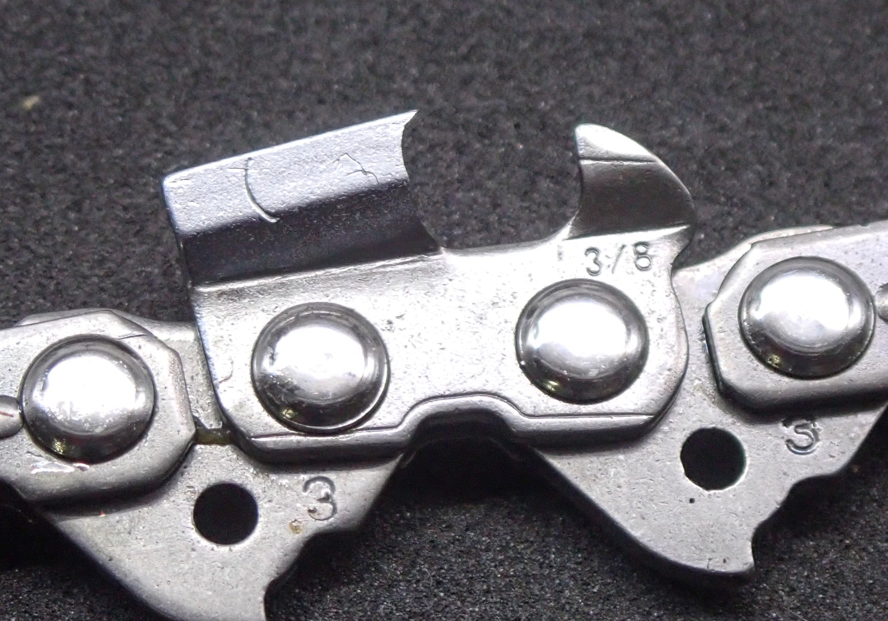 FORESTER FULL CHISEL SKIP TOOTH CHAINSAW CHAIN 3/8 .050 105DL - Saw Salvage