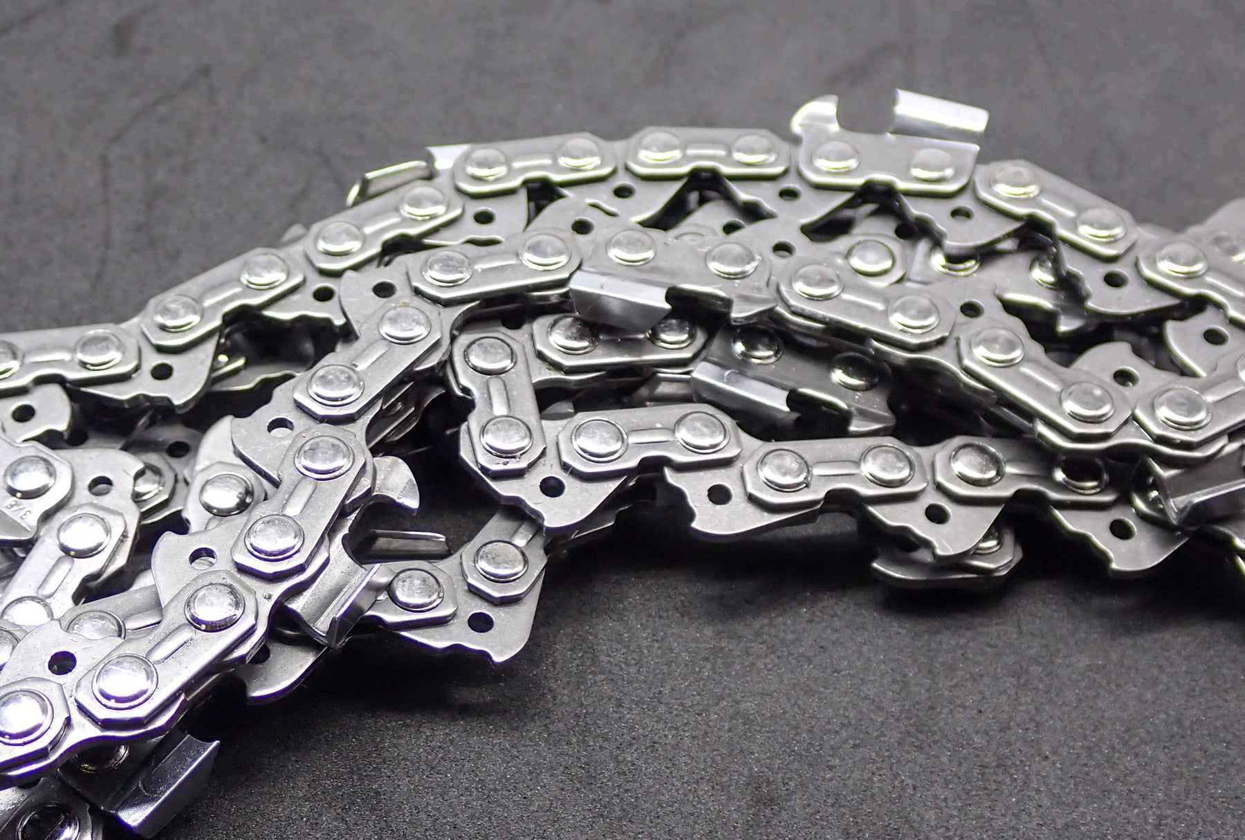 FORESTER FULL CHISEL SKIP TOOTH CHAINSAW CHAIN 3/8 .050 105DL - Saw Salvage