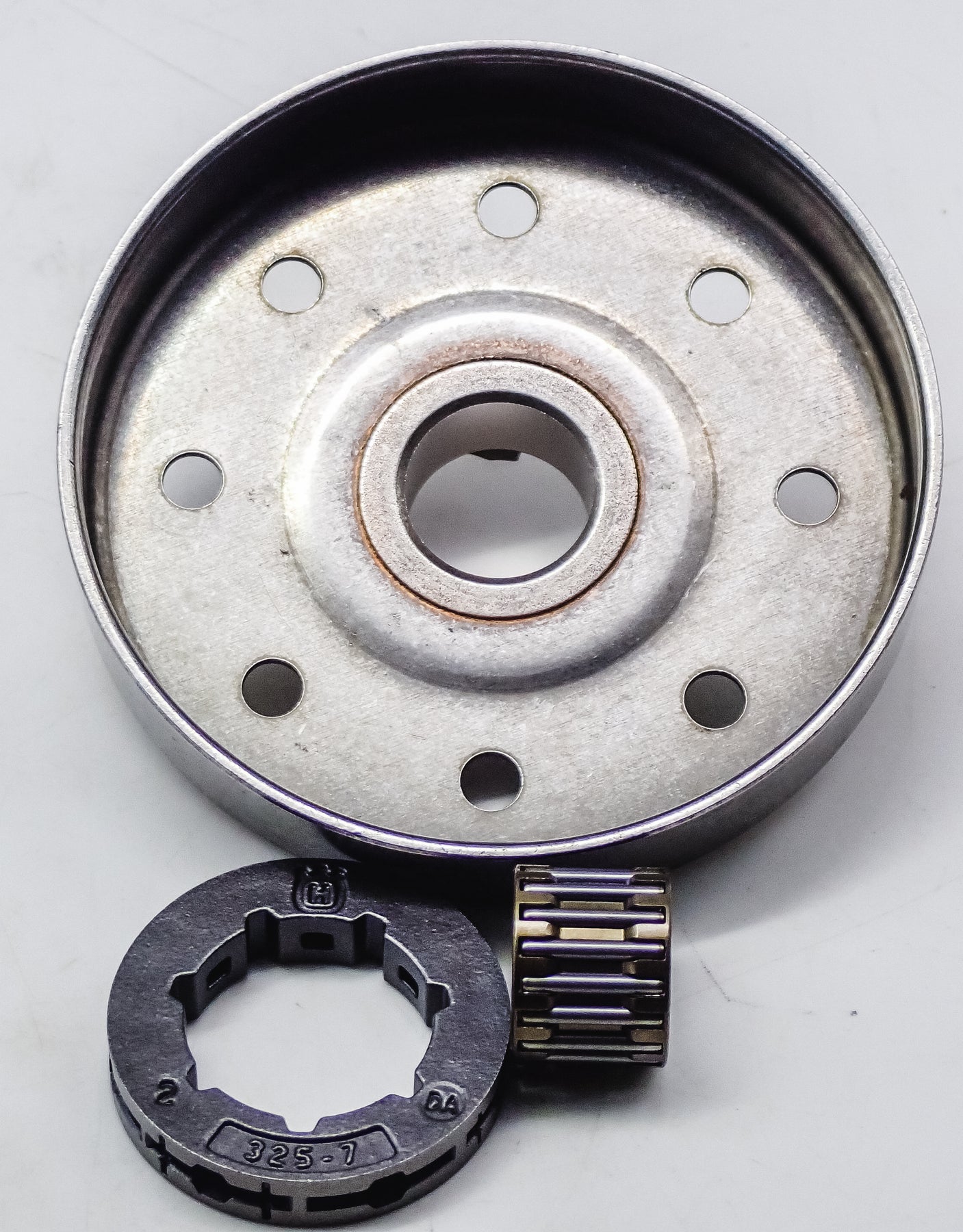 GENUINE SPROCKET FITS HUSQVARNA 562XP 550XP .325 PITCH 575261005 - Saw ...